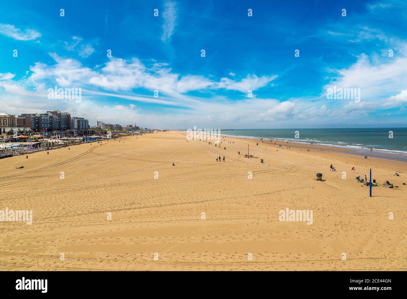 Empty dutch beach scheveningen hi-res stock photography and images - Alamy