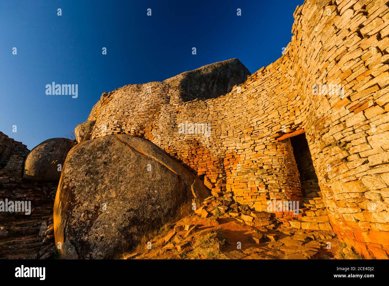 Great Zimbabwe ruins, courtyard of "the Hill Complex", acropolis ...