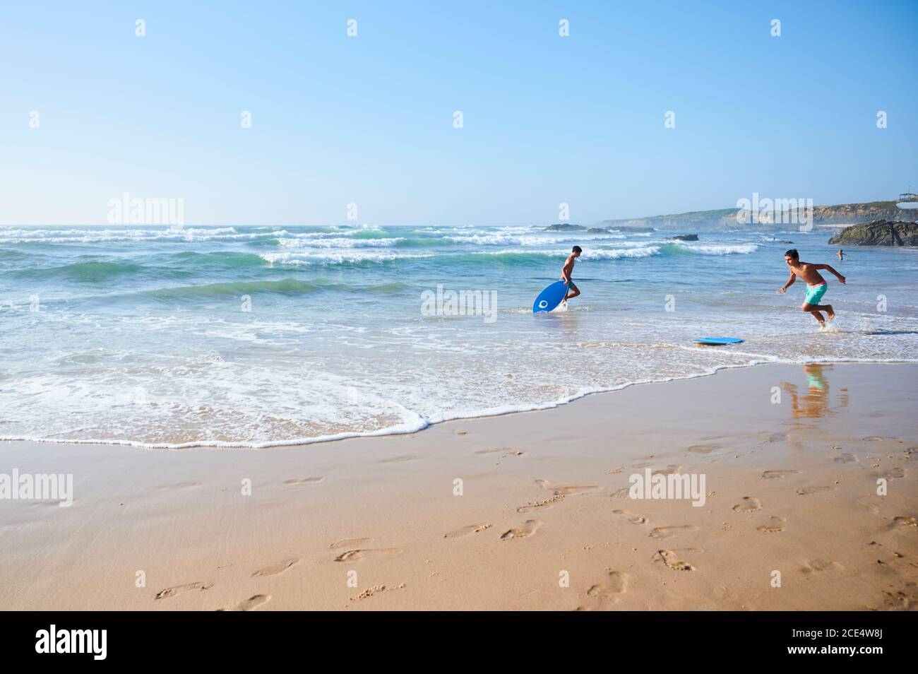 Skimming hi-res stock photography and images - Alamy