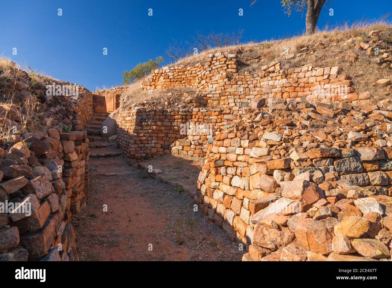 Khami Ruins, ancient capital of the Torwa dynasty, suburb of Bulawayo ...