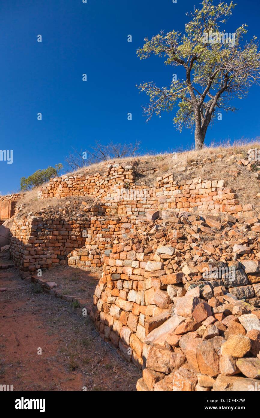 Khami Ruins, ancient capital of the Torwa dynasty, suburb of Bulawayo ...