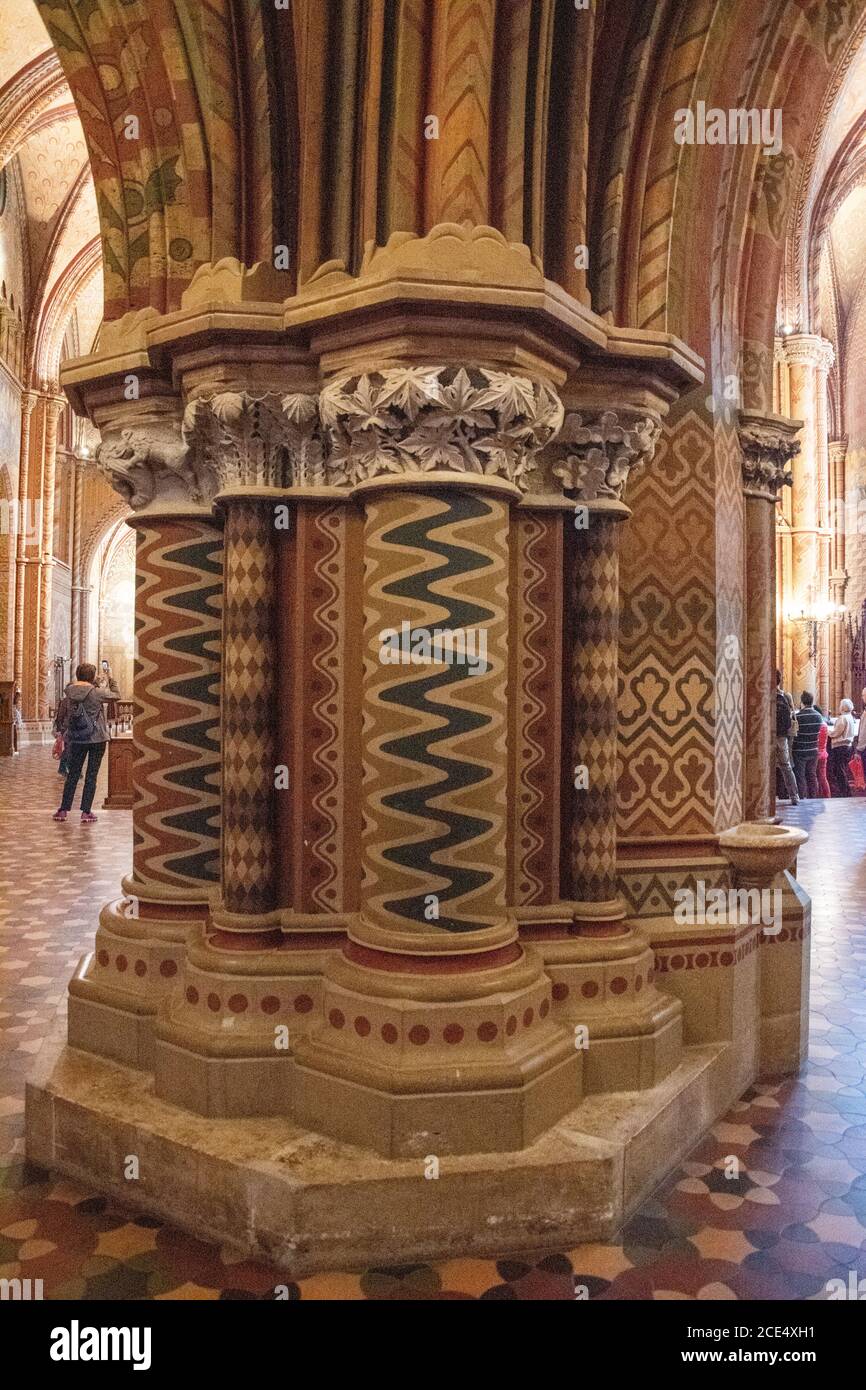 Rich gothic pillar hi-res stock photography and images - Alamy