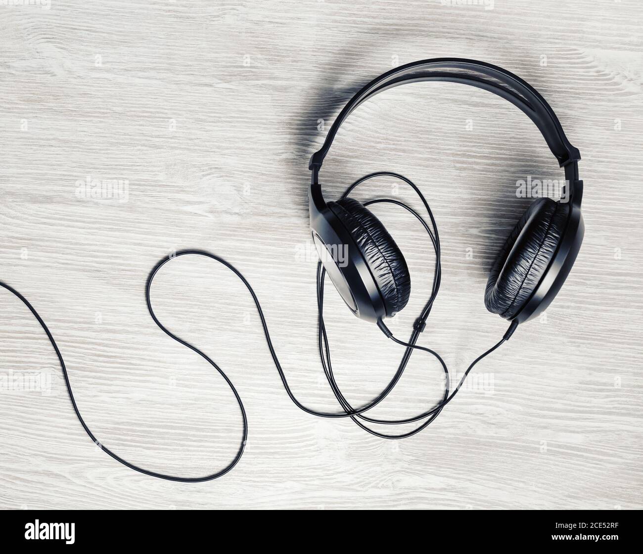Stereo headphones hi-res stock photography and images - Alamy