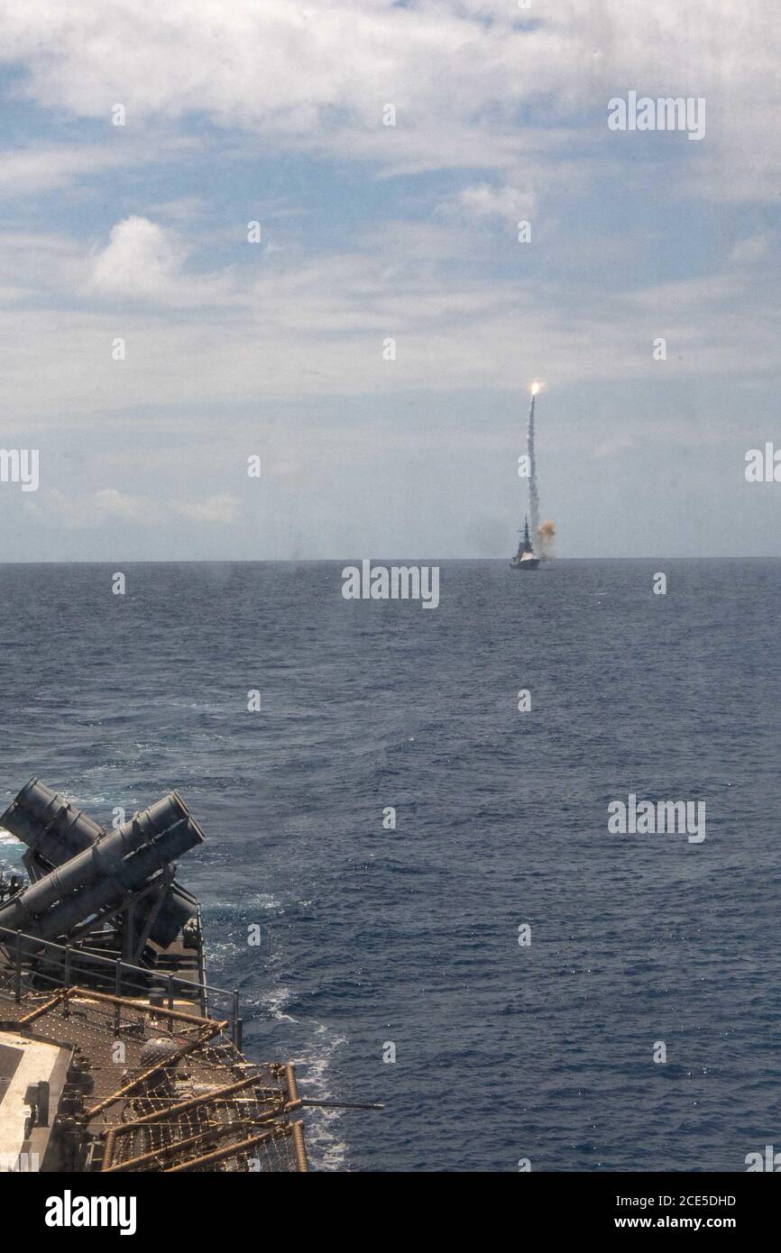 200824-N-FK318-1148 PACIFIC OCEAN (Aug. 24, 2020) Royal Australian Navy ...