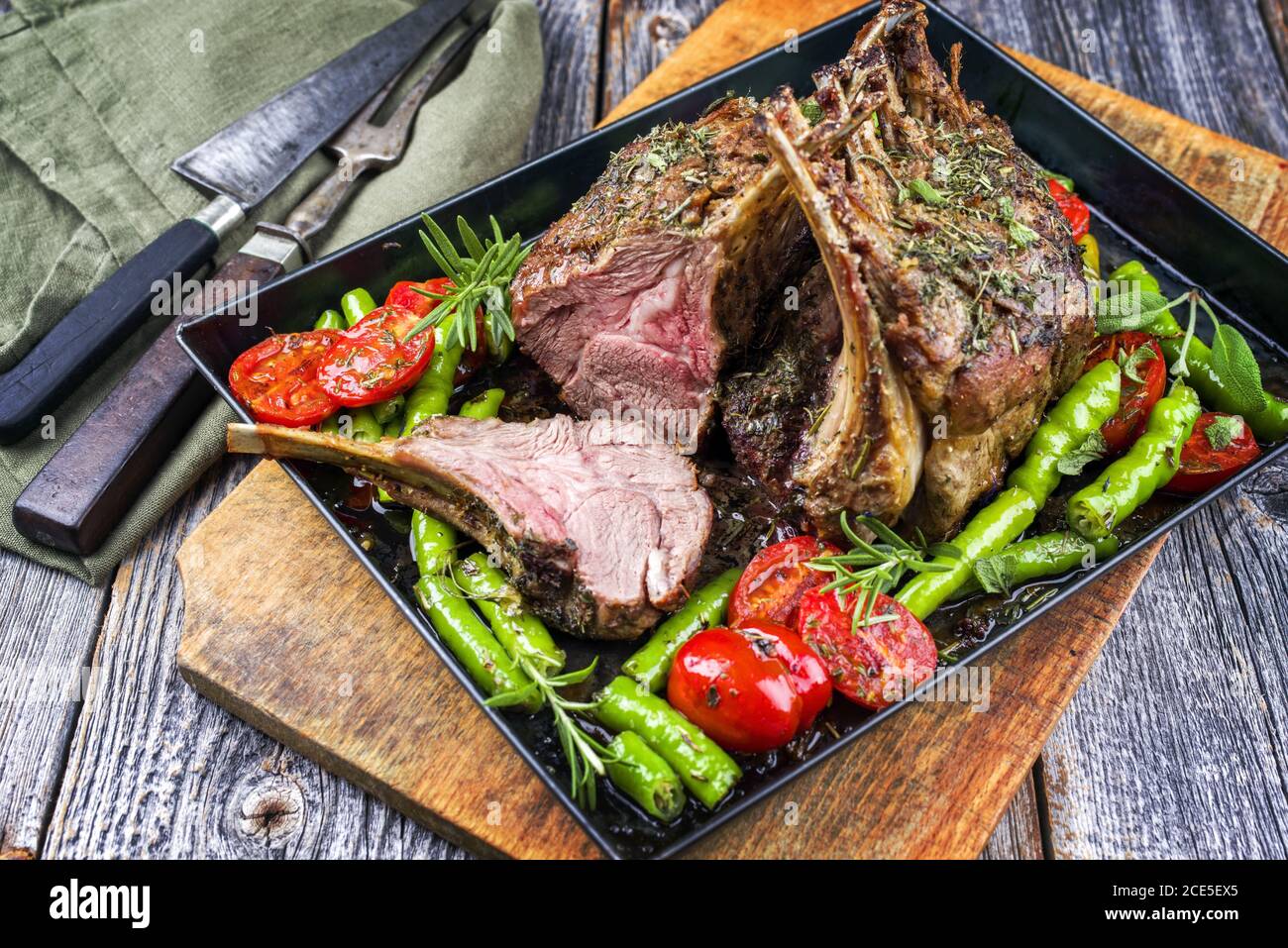 Neck of lamb hi-res stock photography and images - Alamy