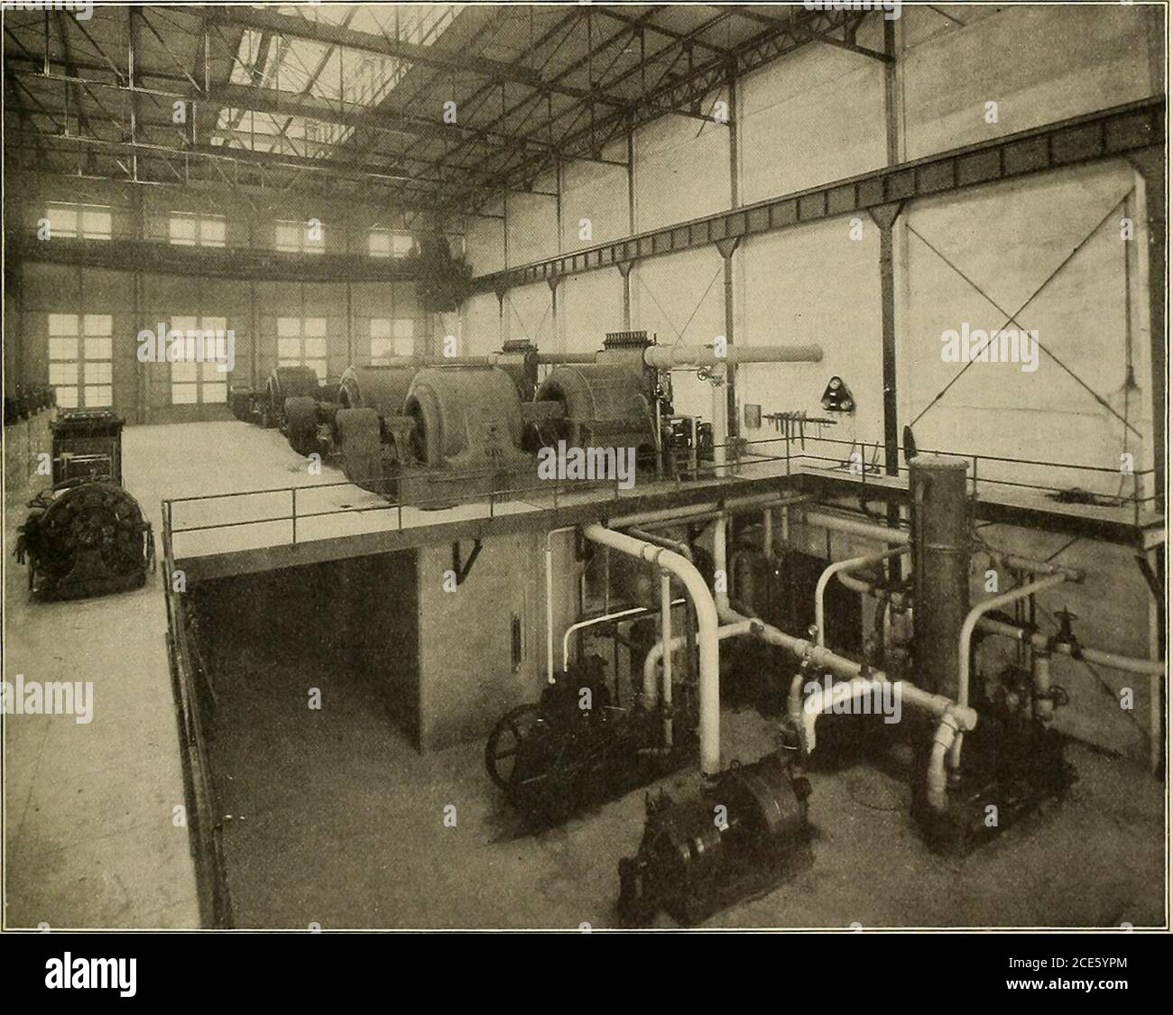 Hydroelectric generating stations hi-res stock photography and images ...