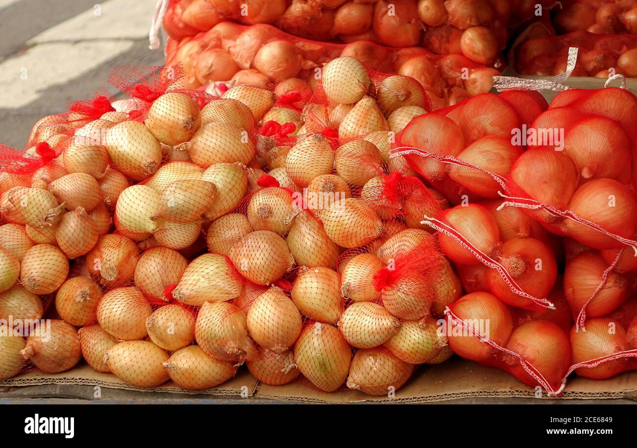 Onion sacks hi-res stock photography and images - Alamy