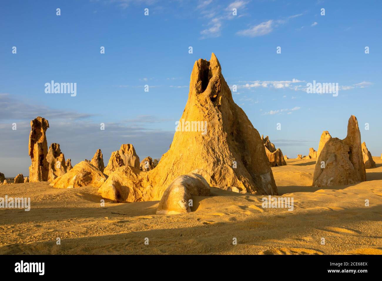 Pinnacles Desert in western Australia Stock Photo - Alamy
