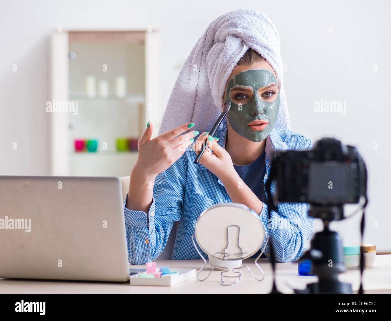 The beauty blogger recording video for vlog Stock Photo - Alamy