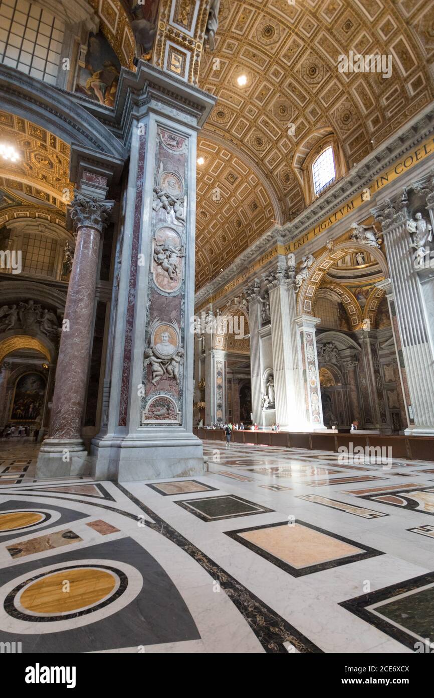 Basilica of Saint Peter in Rome Stock Photo - Alamy