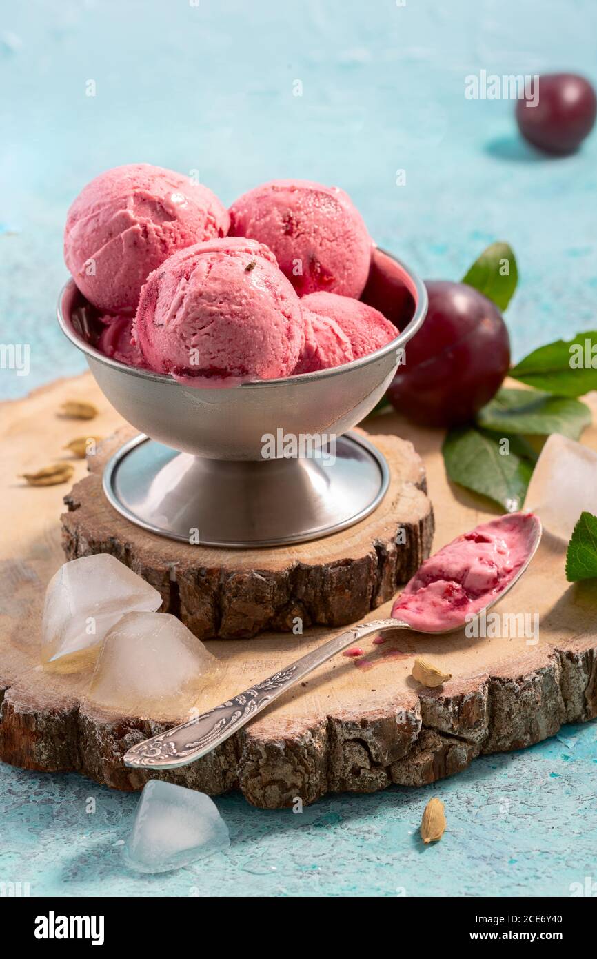Plum sweet homemade ice cream hi-res stock photography and images - Alamy
