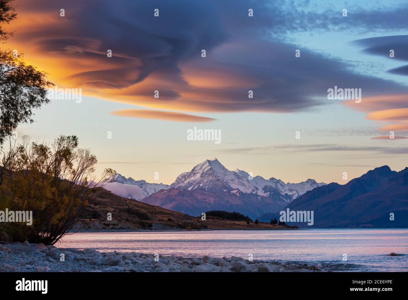 Mt cook np hi-res stock photography and images - Alamy