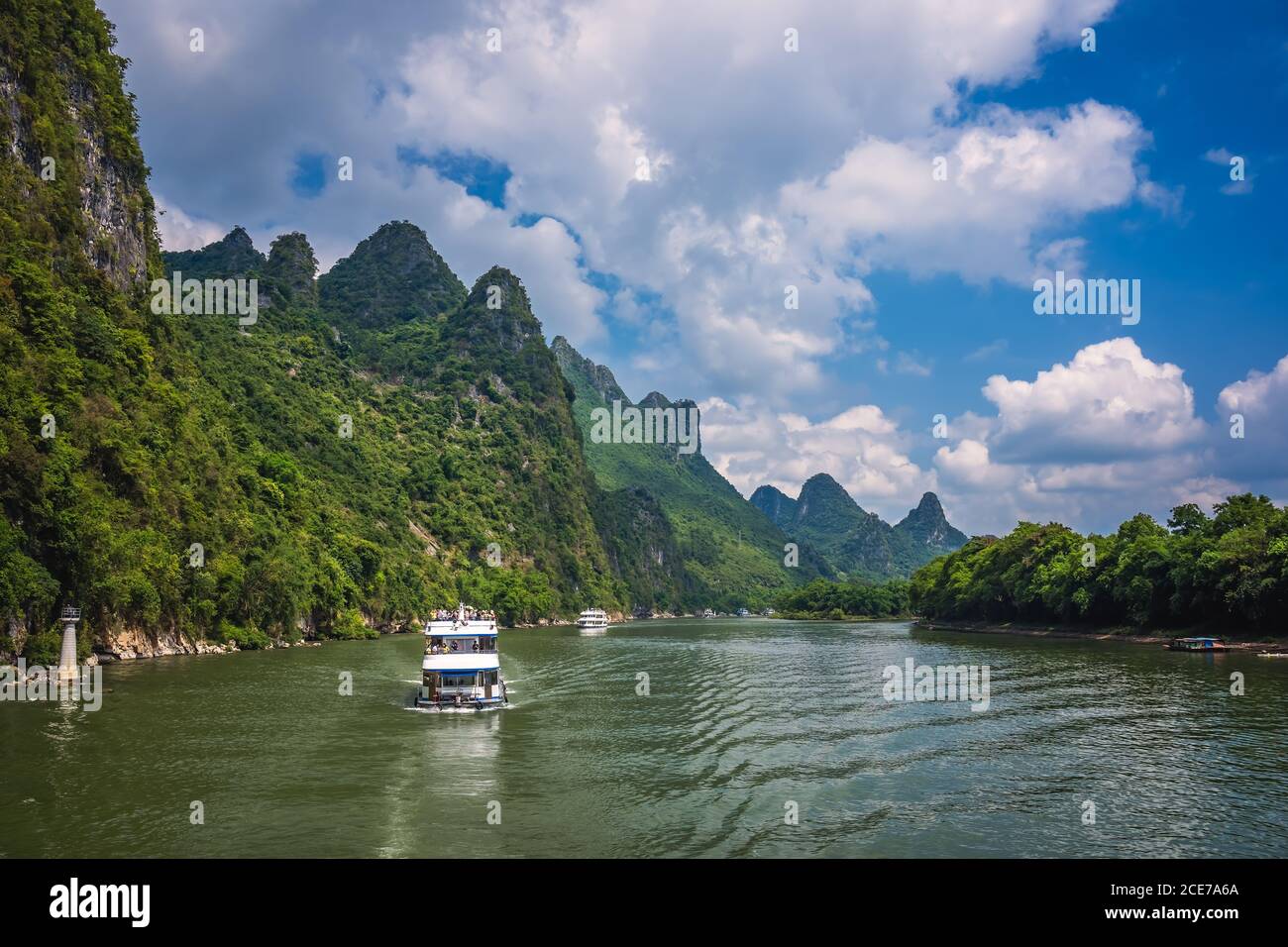 Chinese Sailing Ship High Resolution Stock Photography and Images - Alamy