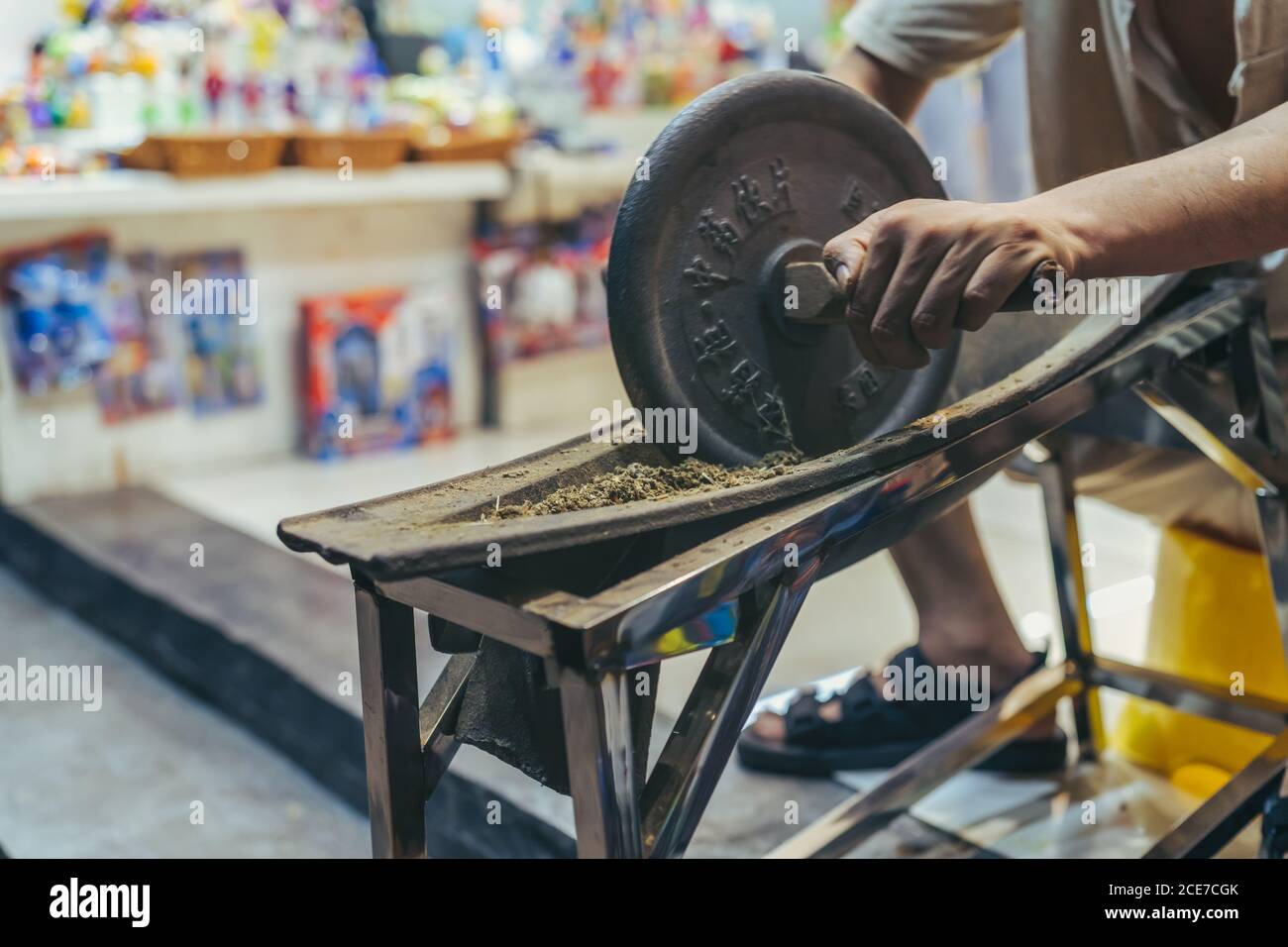 Wheel tool hi-res stock photography and images - Alamy