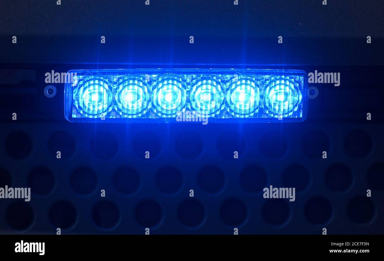 Dresden, Germany. 28th Aug, 2020. Blue light shines during the handover ...