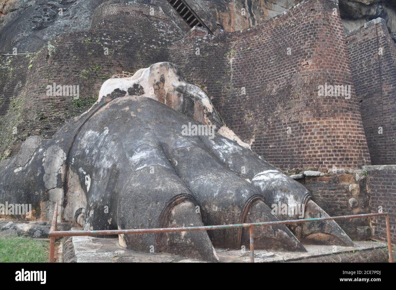 Beautiful Sigiriya ancient rock fortress in Sri Lanka Stock Photo - Alamy