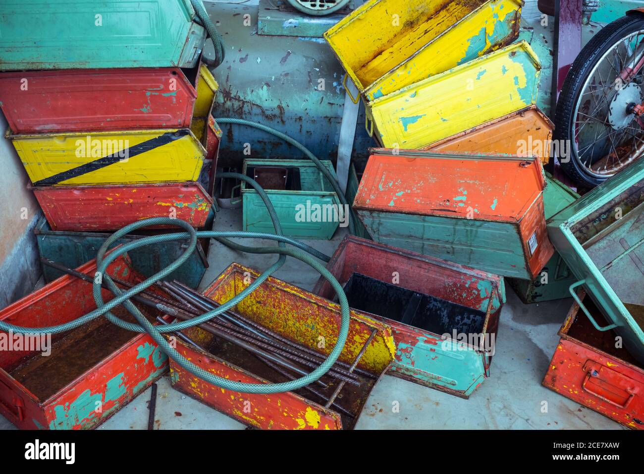 Cable boxes hi-res stock photography and images - Alamy