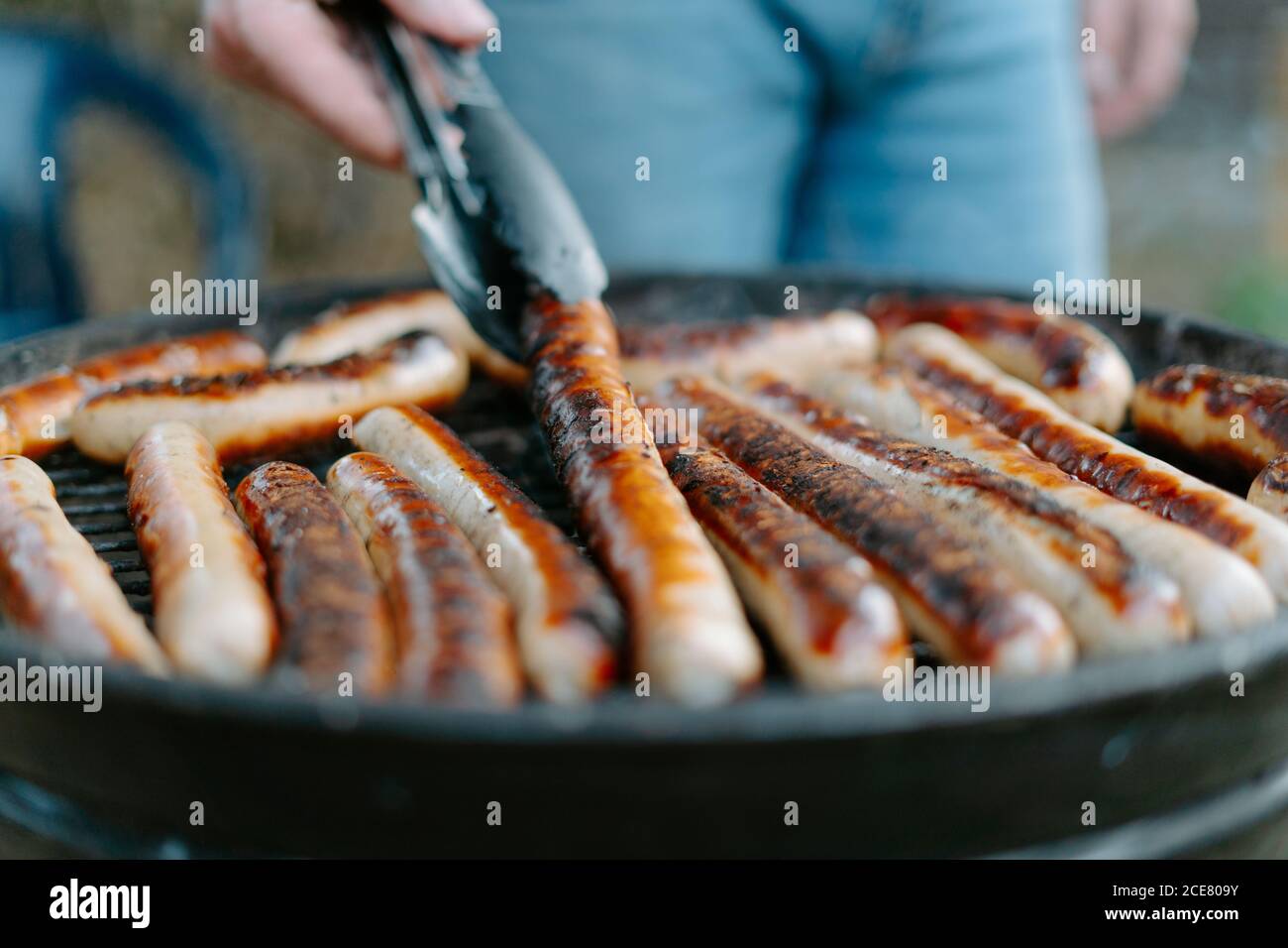 Using grill hi-res stock photography and images - Alamy