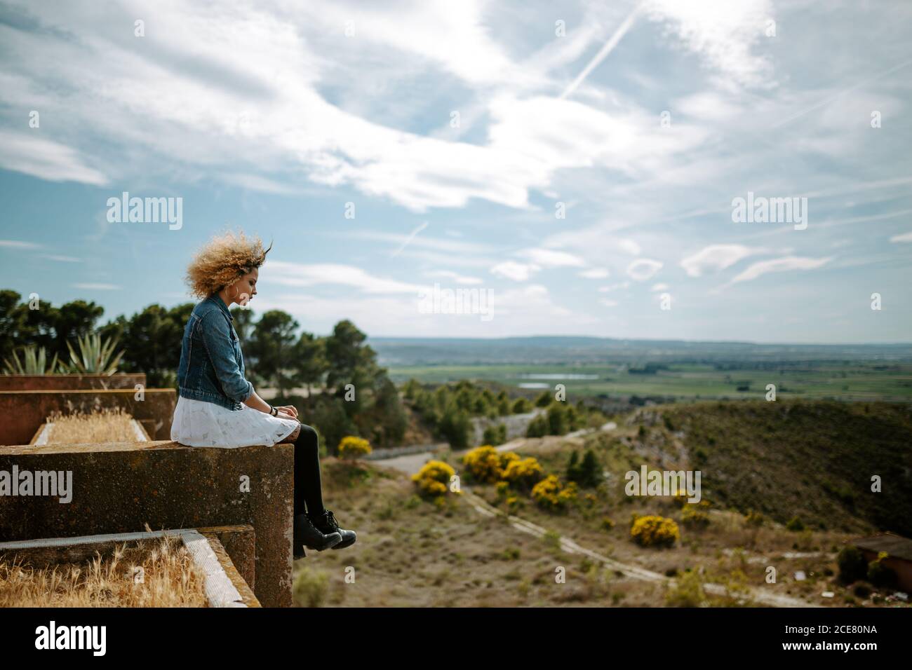 Edge of building hi-res stock photography and images - Alamy
