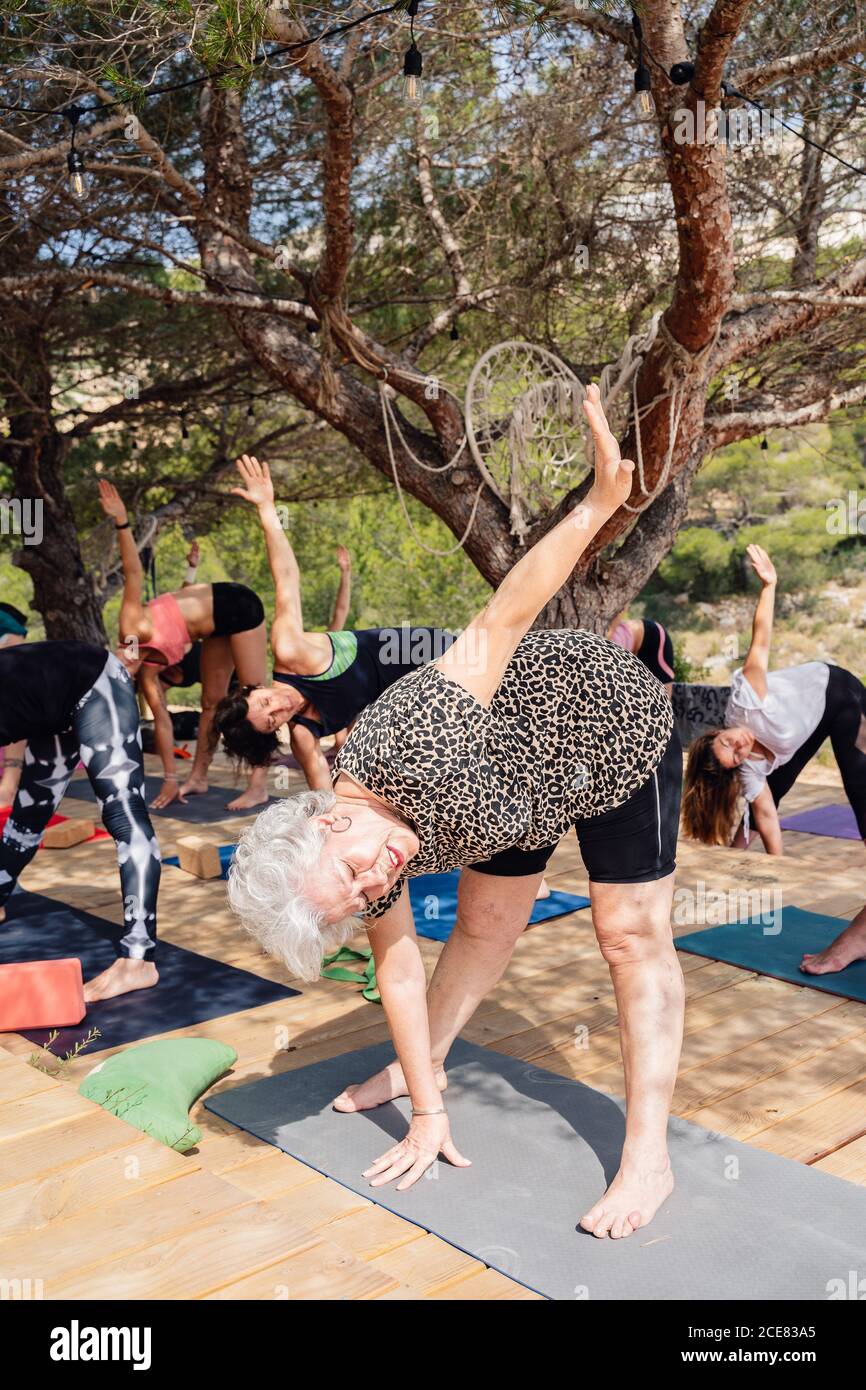 Group senior stretch hi-res stock photography and images - Alamy