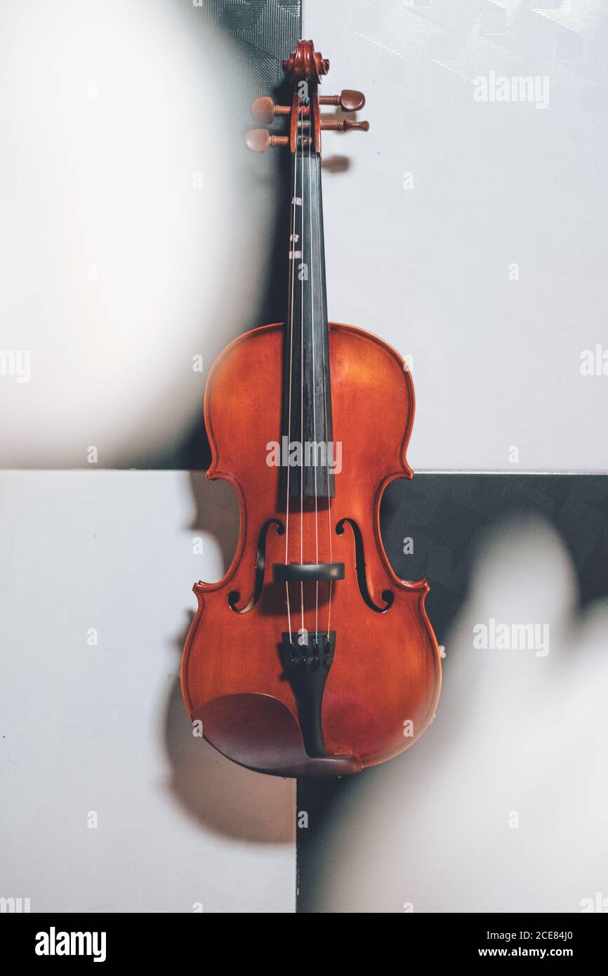 Violin Shape High Resolution Stock Photography and Images - Alamy
