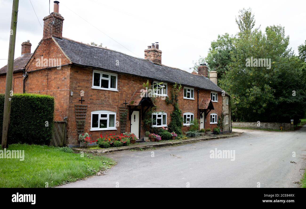 Cottages in Idlicote village, Warwickshire, England, UK Stock Photo - Alamy