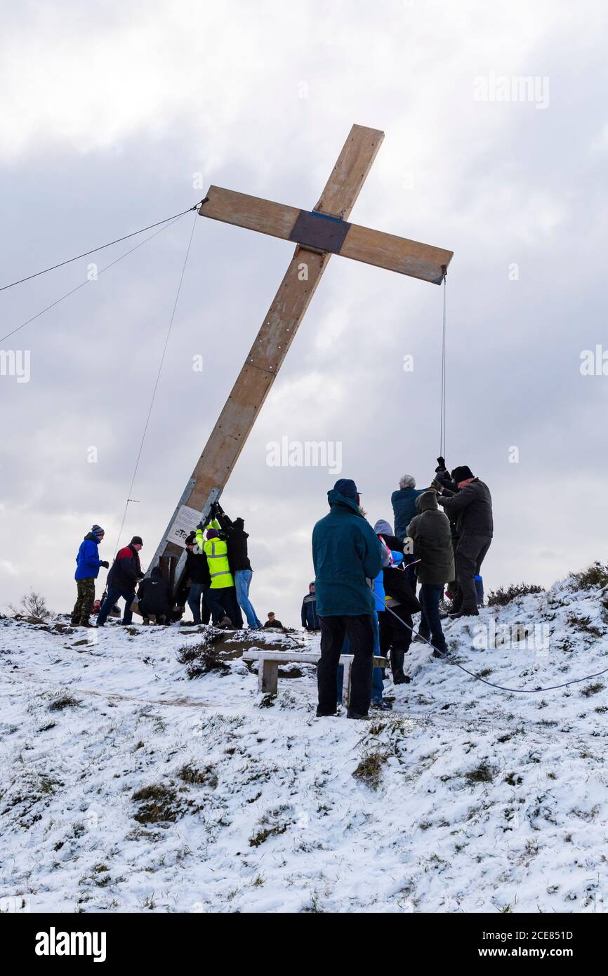 People (Christians) use ropes to raise & lift enormous heavy wooden ...