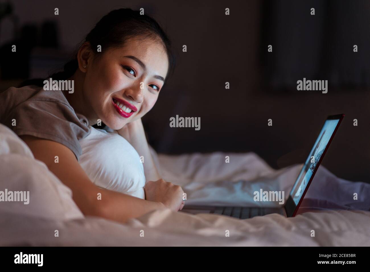 Crumpled Bed High Resolution Stock Photography and Images - Alamy
