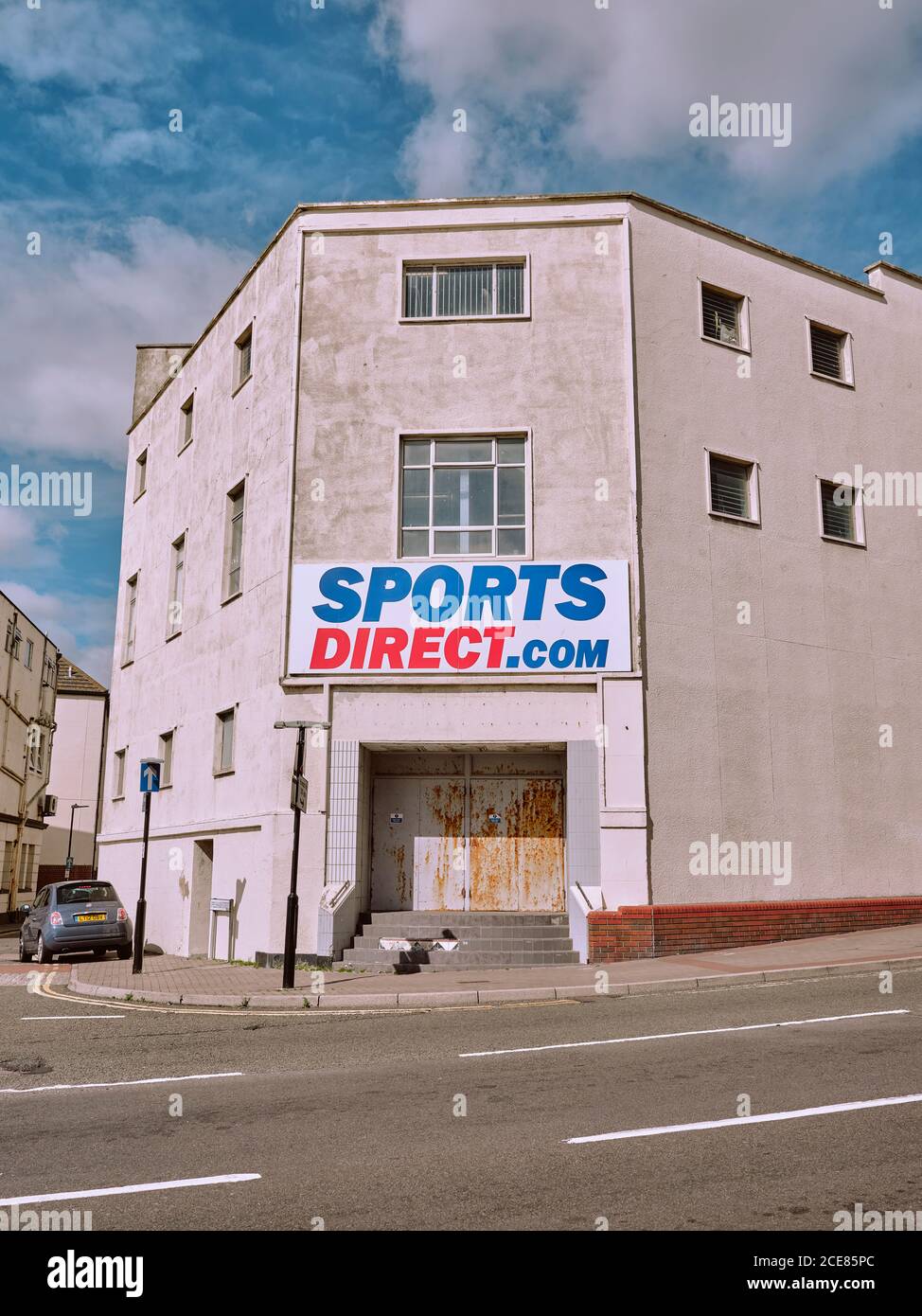 A Closed Empty Sports Direct Shop Building And Street In Hastings a-closed-empty-sports-direct-shop-building-and-street-in-hastings