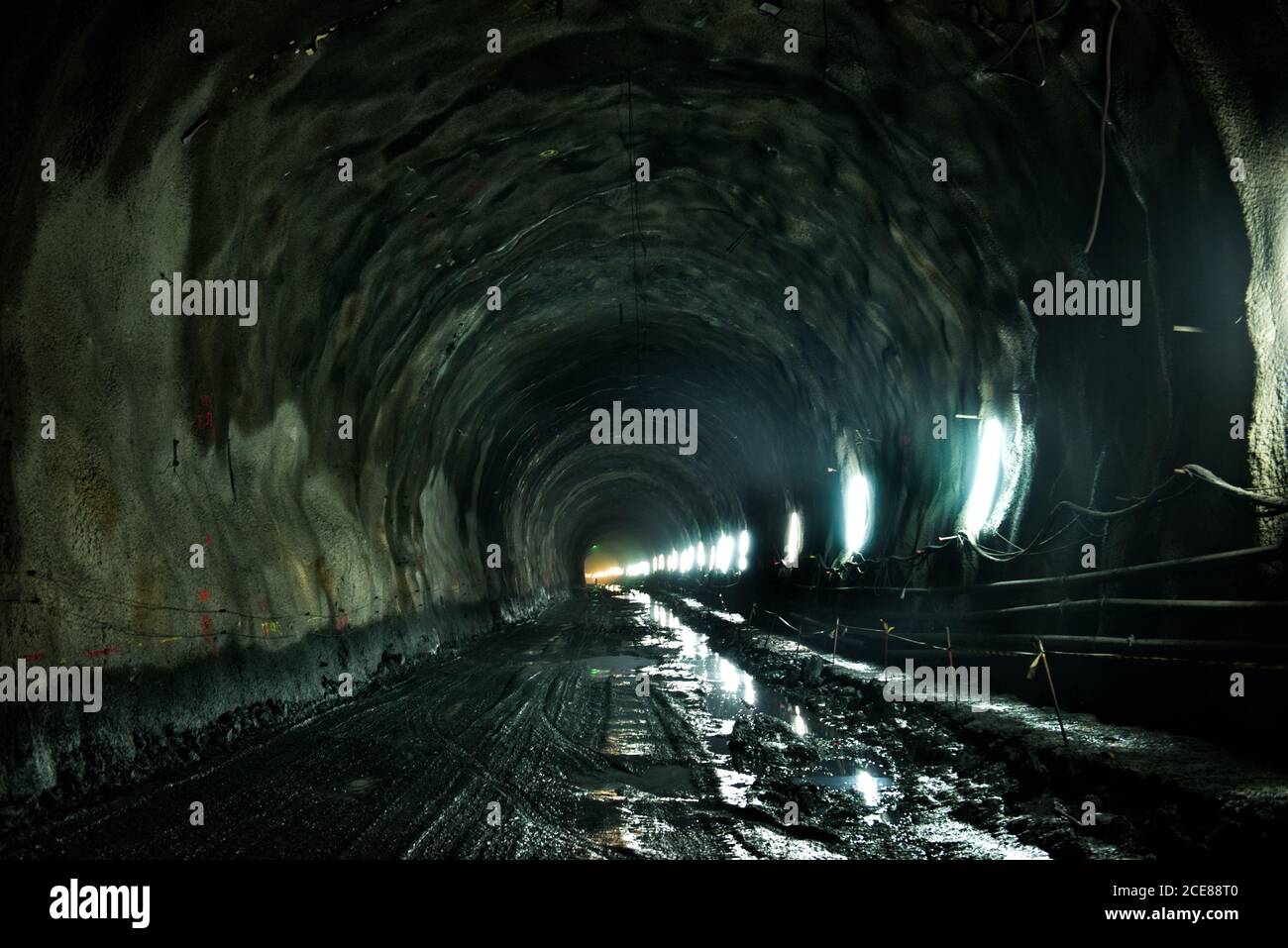 Dirty soil in underground mine during mining work Stock Photo - Alamy