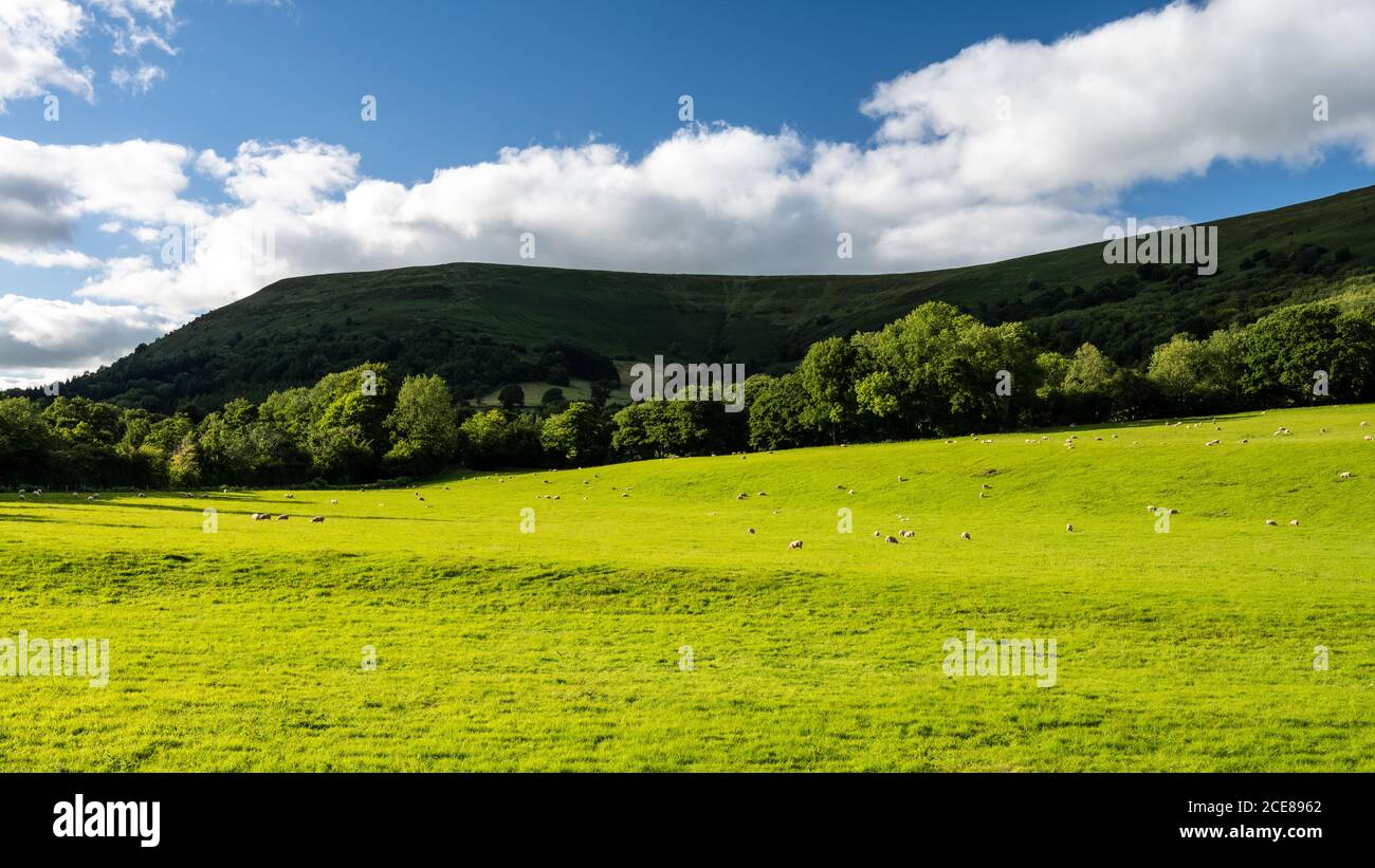 Llanthony valley hi-res stock photography and images - Alamy