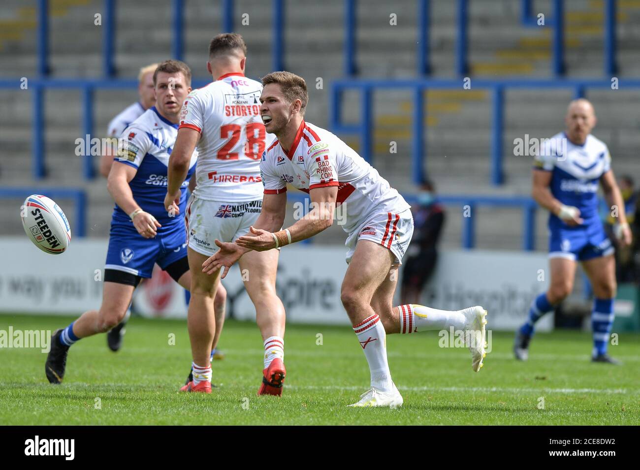 Matt Parcell of Hull Kingston Rovers launches attack Stock Photo - Alamy