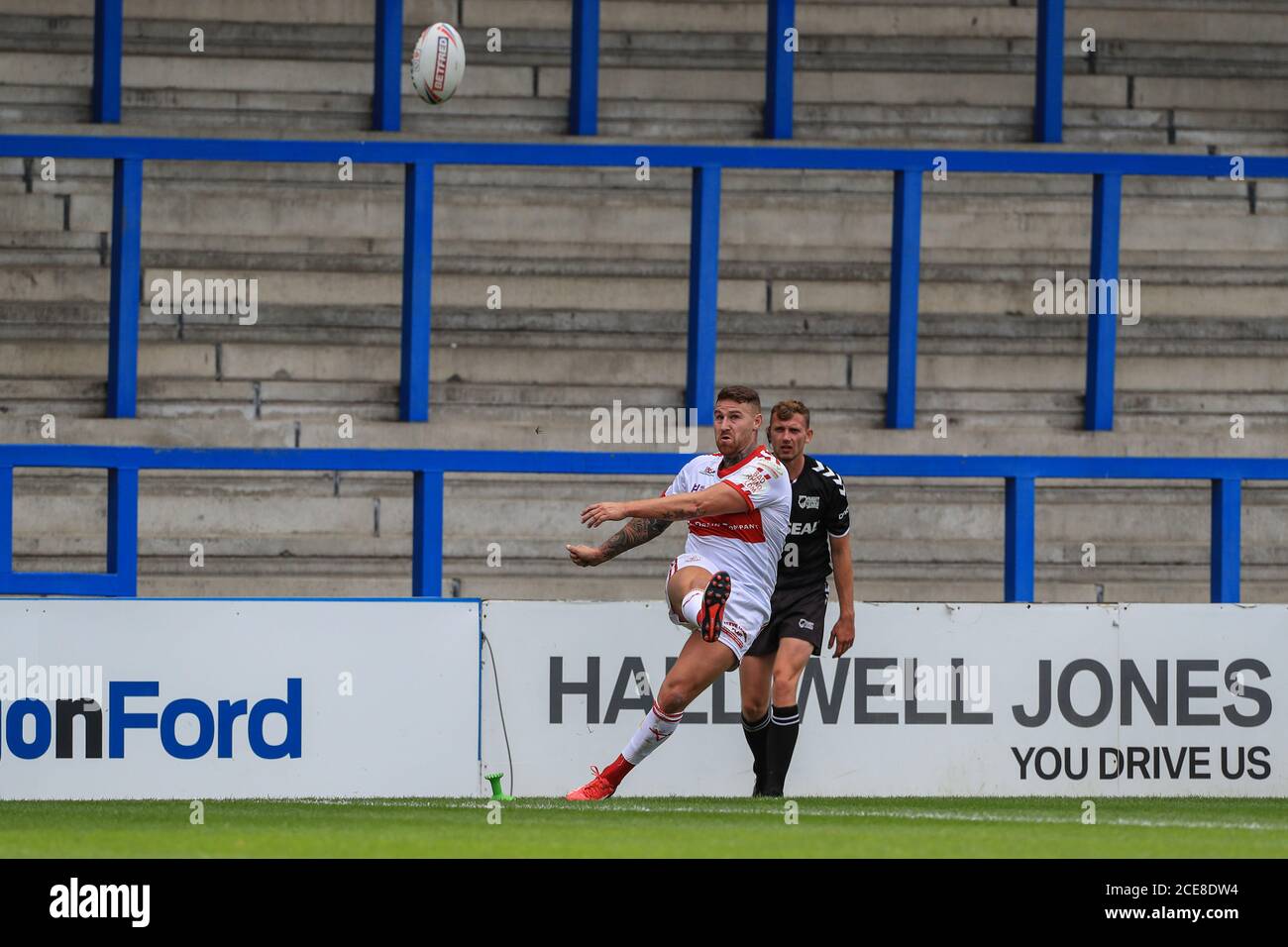 Jamie Ellis 30 Of Hull Kr High Resolution Stock Photography and Images ...