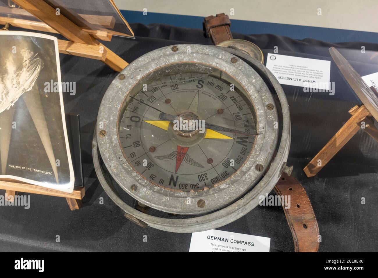 Aircraft compass hi-res stock photography and images - Alamy
