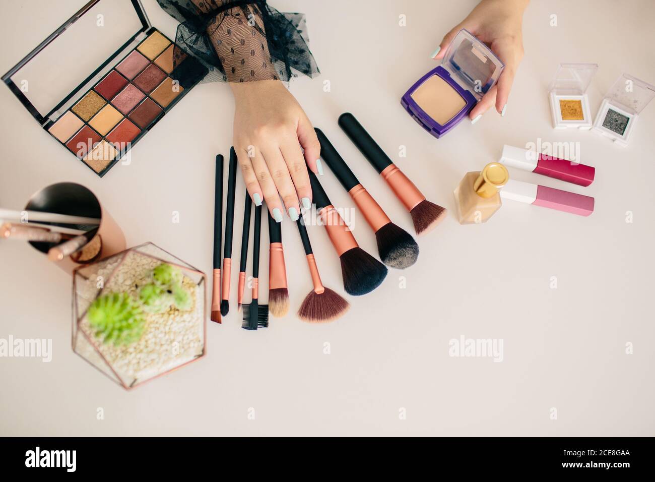 Makeup artist profession hi-res stock photography and images - Alamy