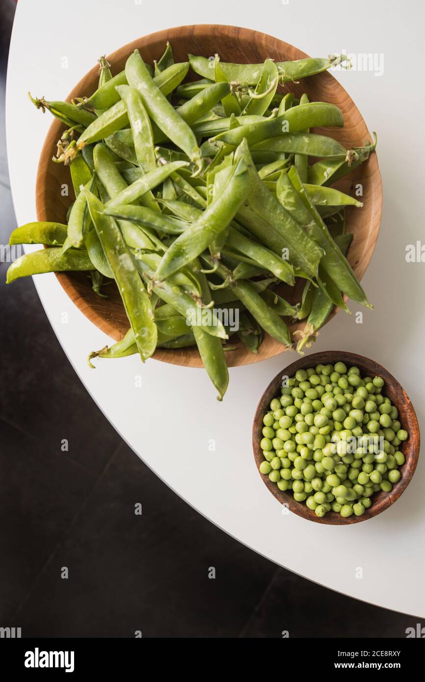 Spiky edges hi-res stock photography and images - Alamy