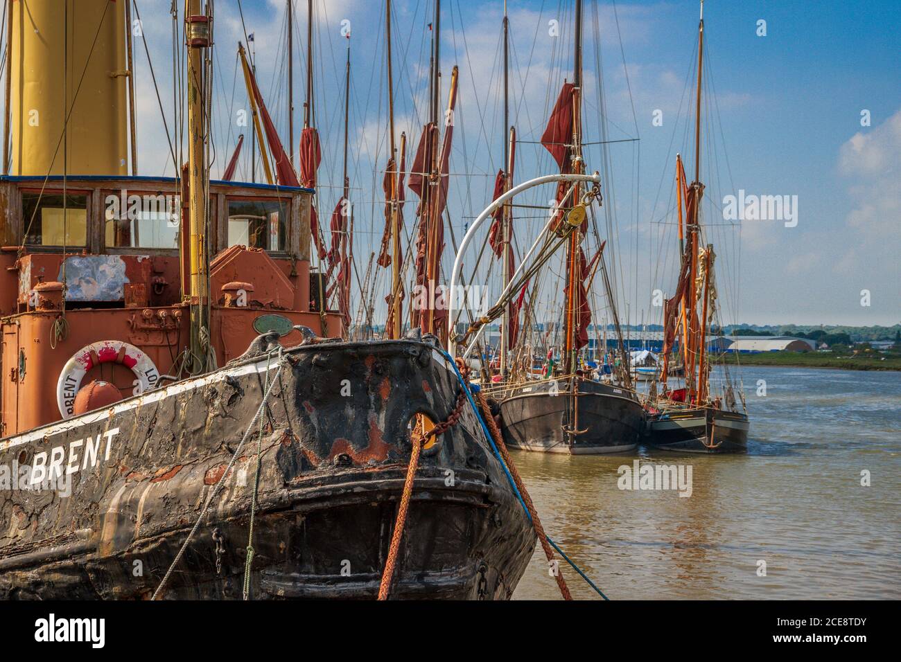 Steam barge hi-res stock photography and images - Alamy