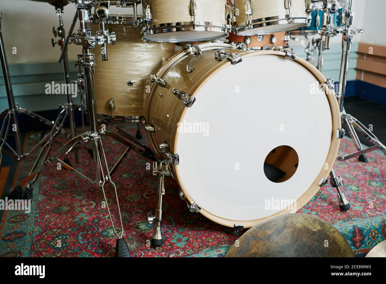 Modern kit hi-res stock photography and images - Alamy