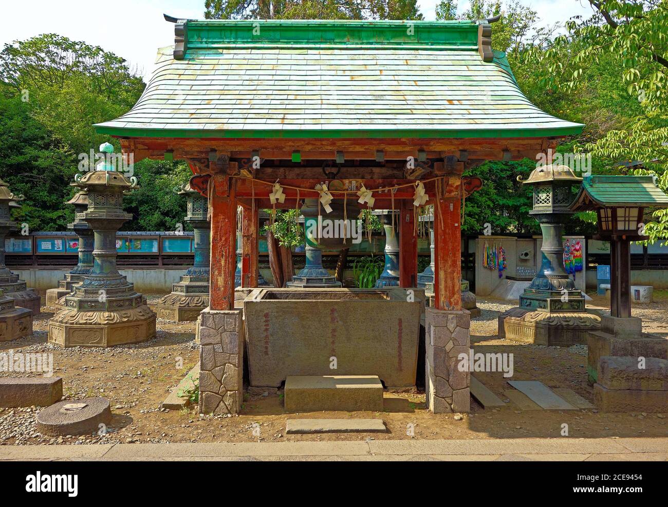 Small Japanese temple in Nagasaki Stock Photo - Alamy