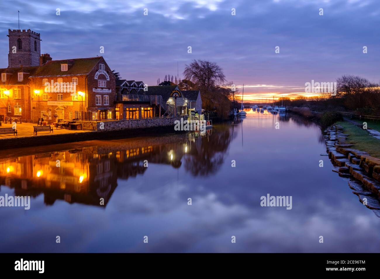 River frome hi-res stock photography and images - Alamy