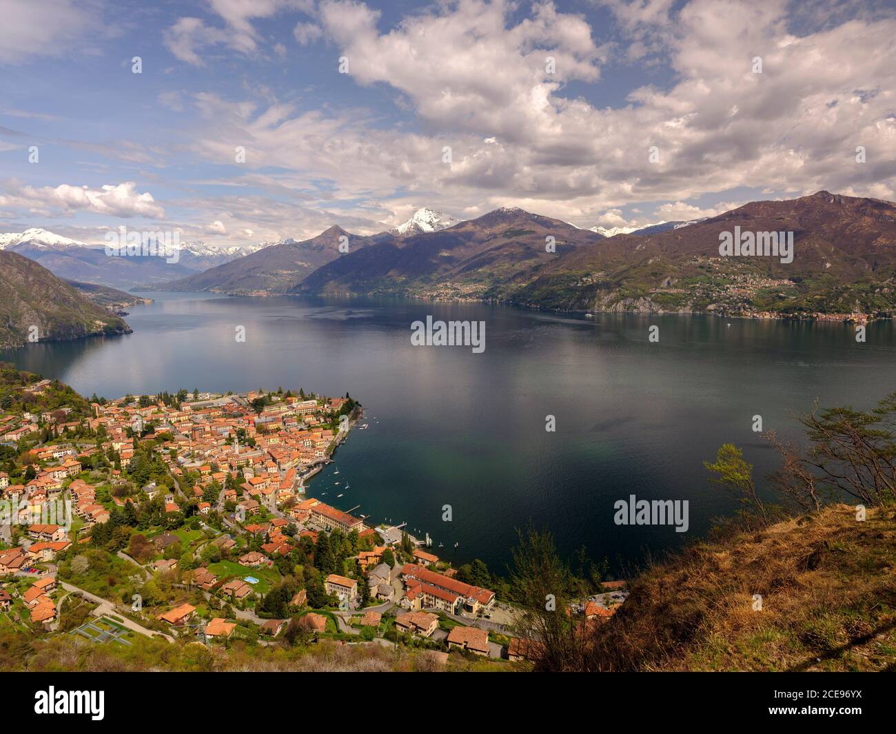 An elevated view of Lake Como Stock Photo - Alamy