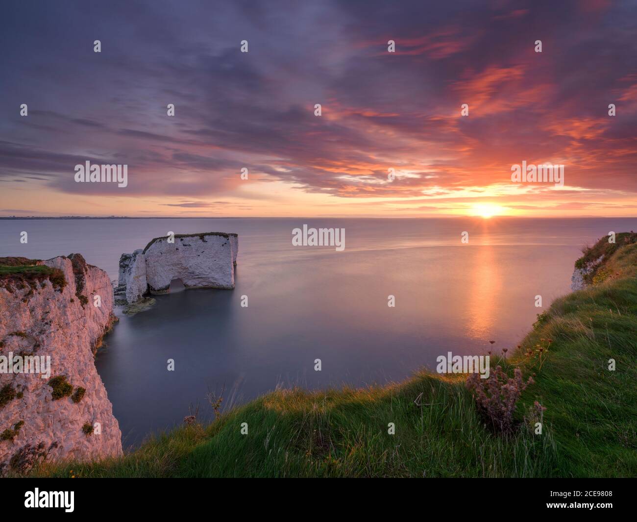 Old harry rocks hi-res stock photography and images - Alamy