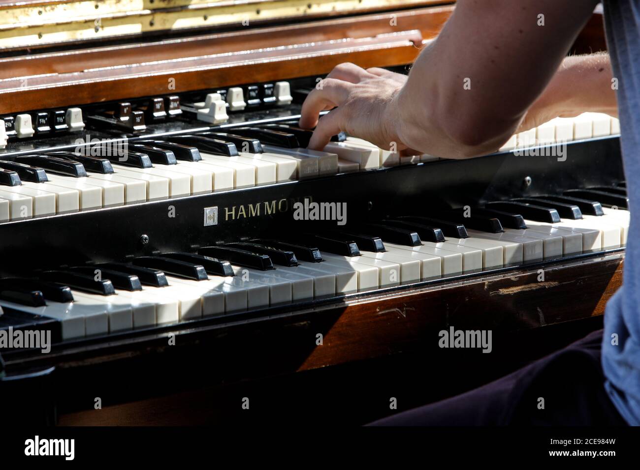 Hammond organ hi-res stock photography and images - Alamy