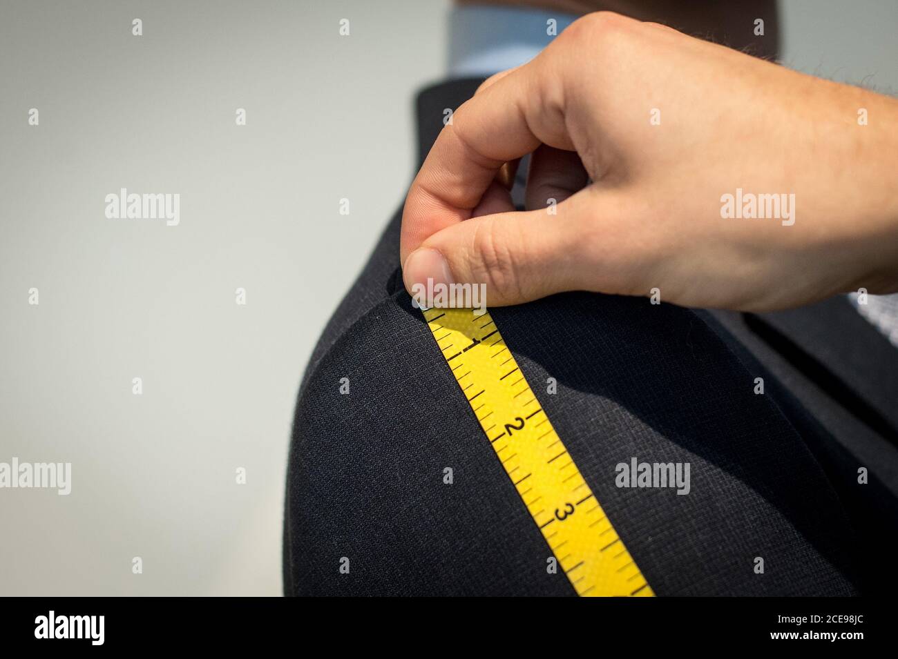Chest measurement hi-res stock photography and images - Alamy