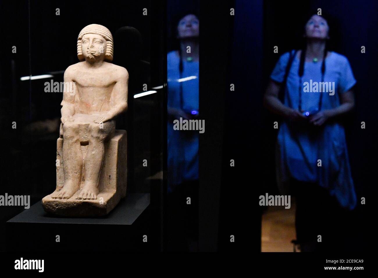 Egyptian archaeologist zahi hawass hi-res stock photography and images ...