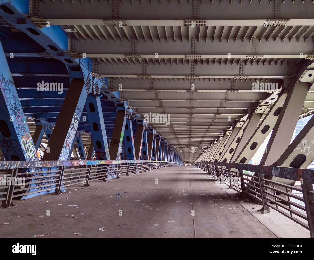 Dynamic structures hi-res stock photography and images - Alamy