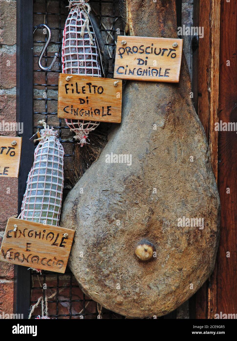 Boar ham hi-res stock photography and images - Alamy