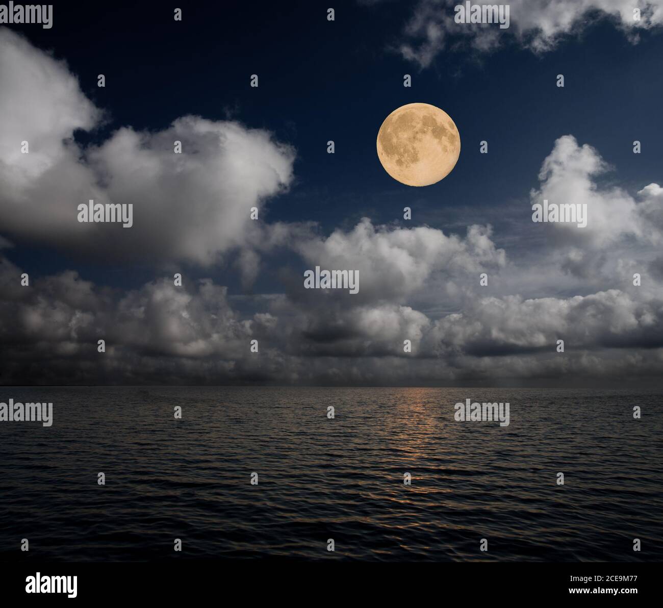 moon and sea Stock Photo - Alamy