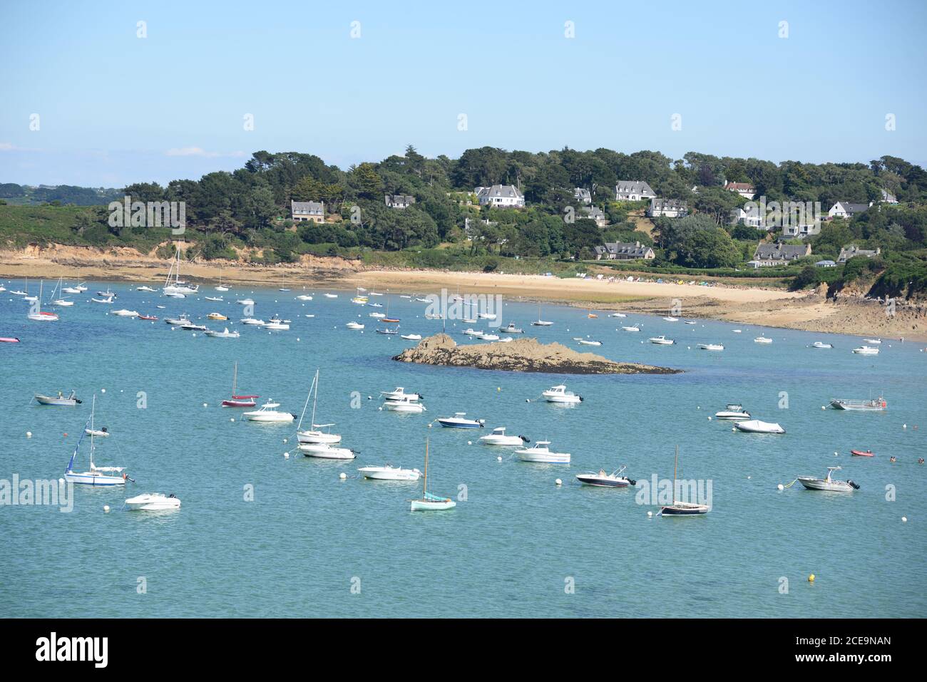 Carantec hi-res stock photography and images - Alamy