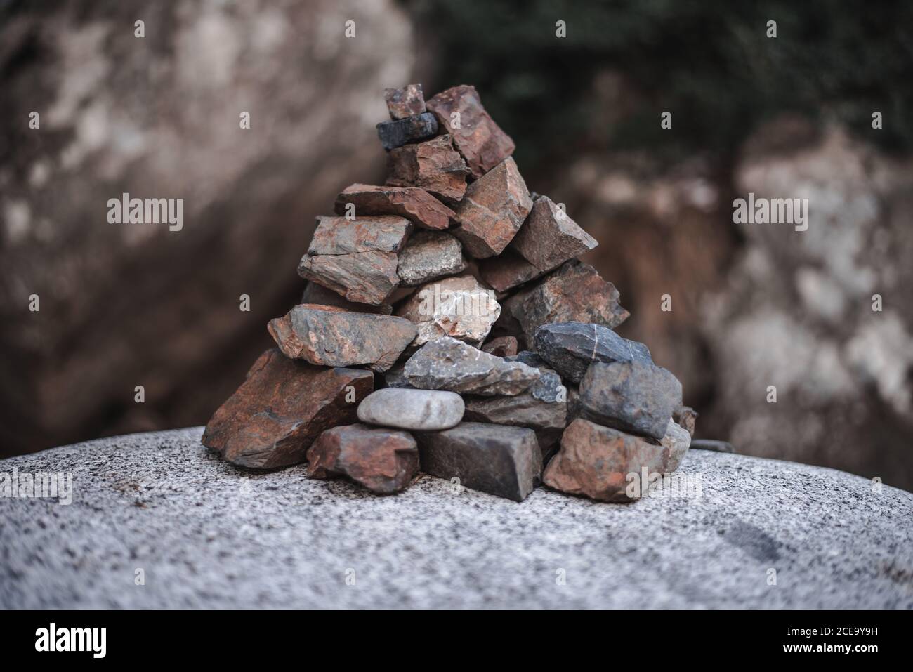 Rough rock pile hi-res stock photography and images - Alamy